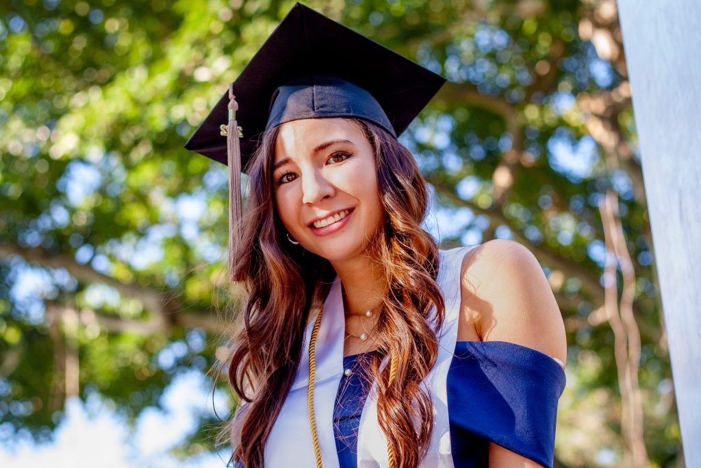 How to Take Wall-Worthy Graduation Photos - Fracture | Blog